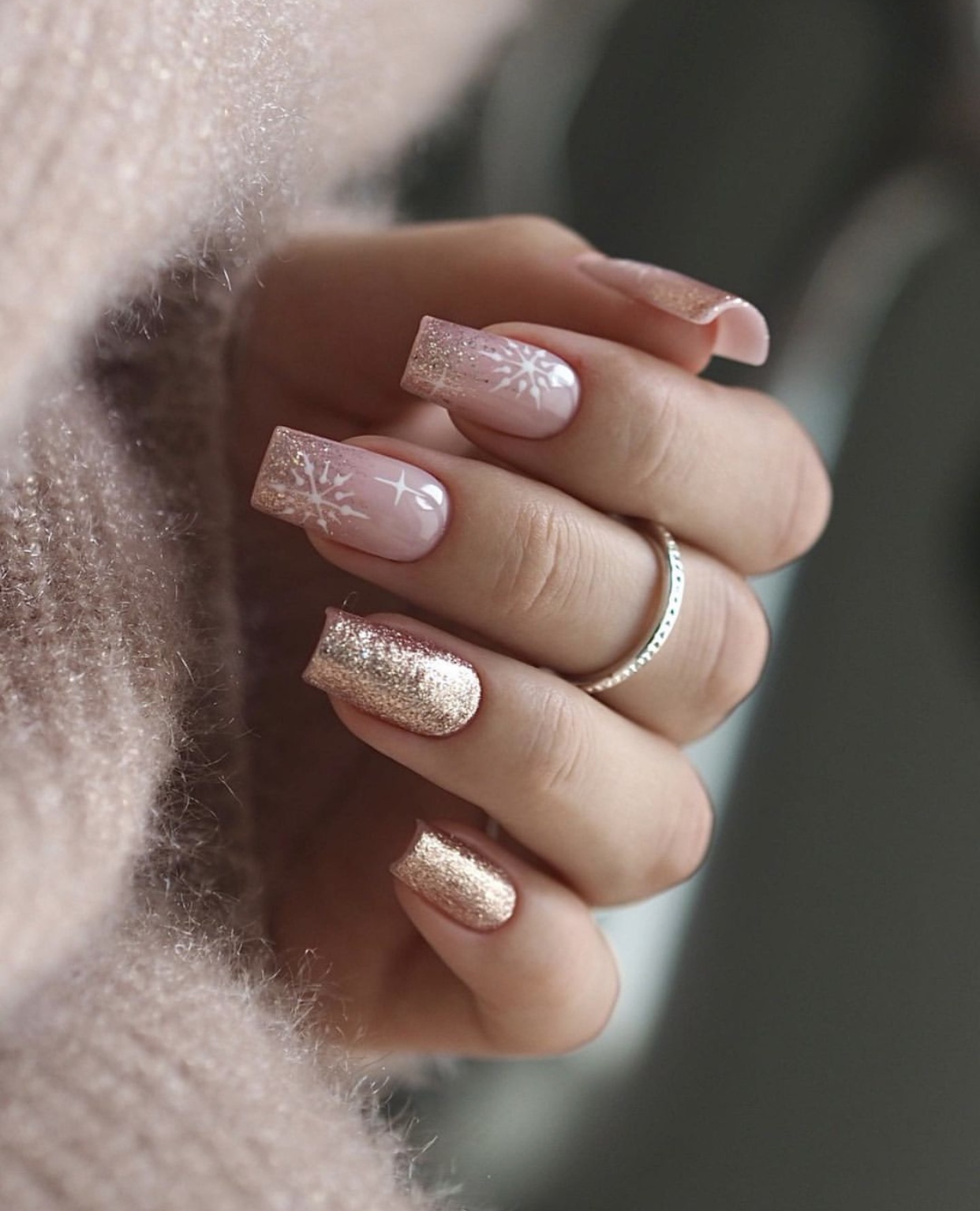 24 Cute Winter Nail Design Ideas You Will Fall in Love With