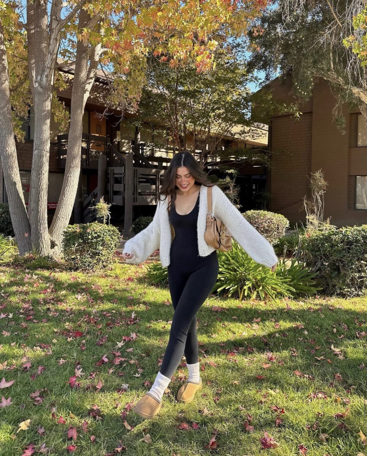 How To Style UGGs: 17 Cute Outfits With UGGs You'll Want To Copy - LIFE ...