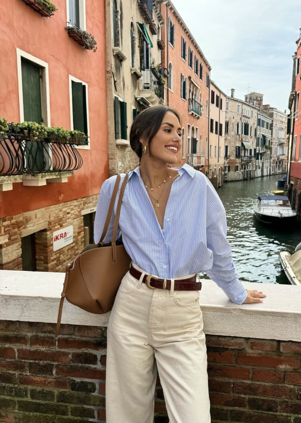 25 Old Money Outfit Ideas That Will Make You Feel Like Royalty - LIFE ...